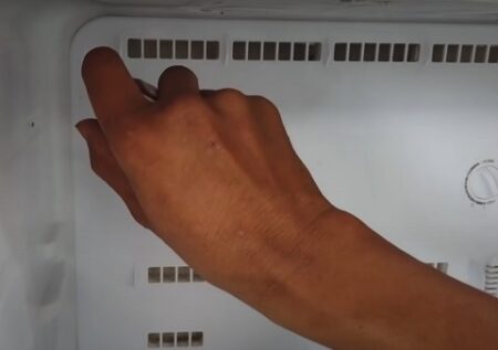 Penyebab dan Cara Mengatasi Bunga Es Pada Freezer Kulkas 2 Pintu ...